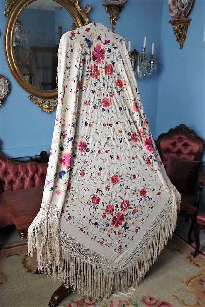 Mantón de Manila beige (M018) – Mantones del Sur