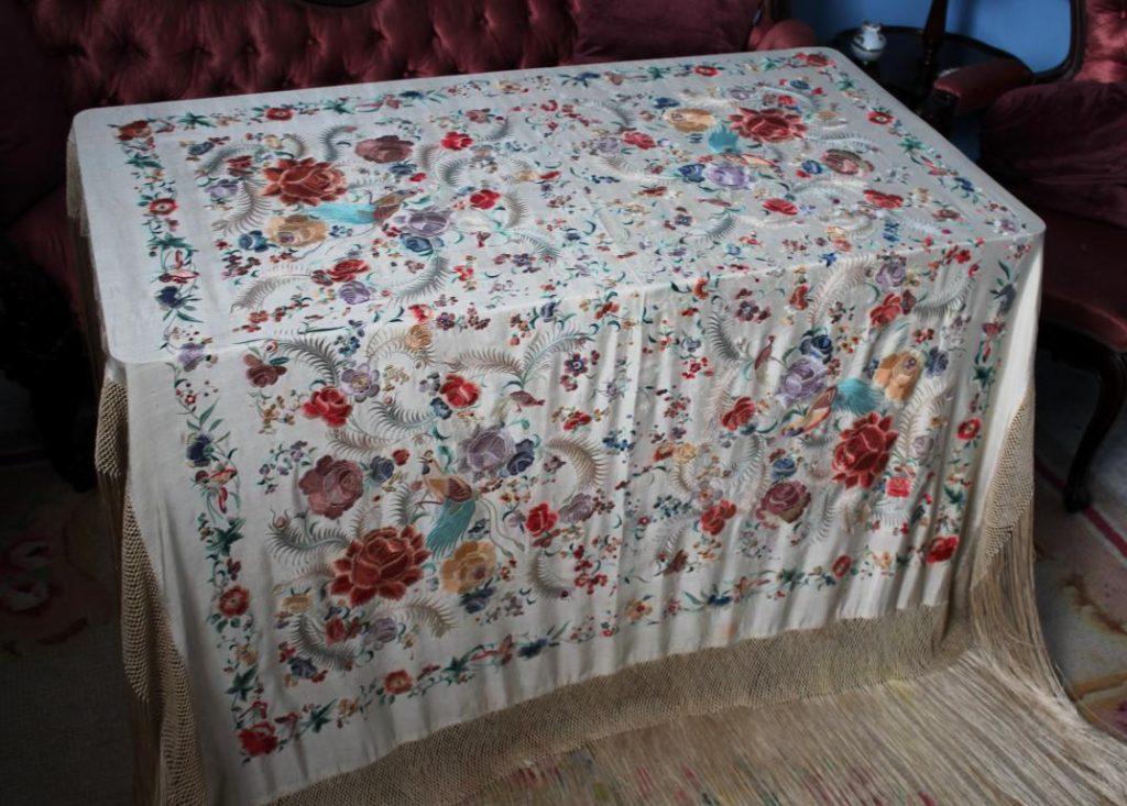Mantón Manila Cantonés (M027) – Mantones del Sur