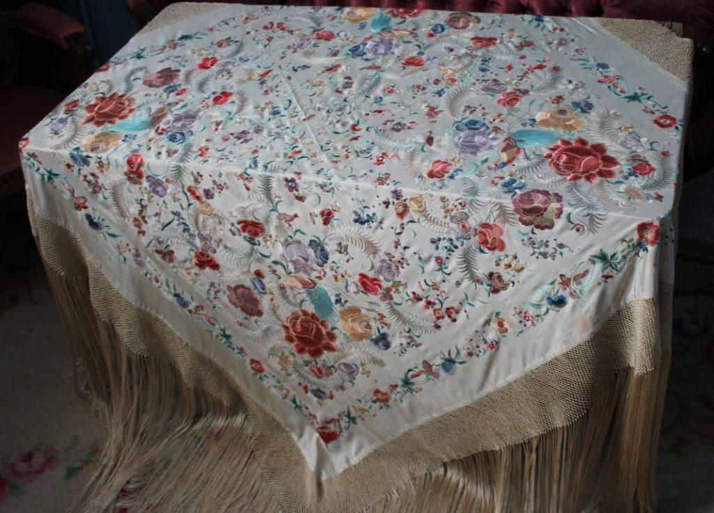 Mantón Manila Cantonés (M027) – Mantones del Sur